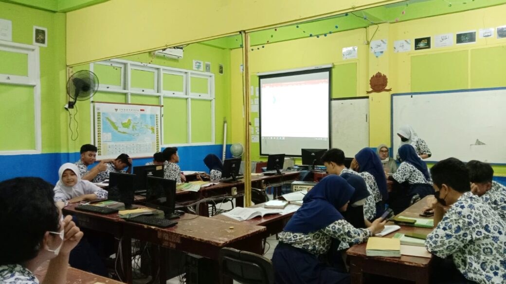 Persiapan Ujian Akhir Semester Ganjil, Guru Tuntaskan Materi dan Buat ...