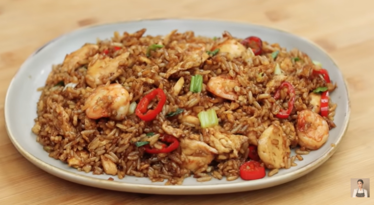 Bongkar Resep Rahasia! Nasi Goreng Seafood ala Solaria Ternyata Bisa ...